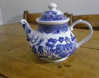 Blue Willow Teapot - Etsy