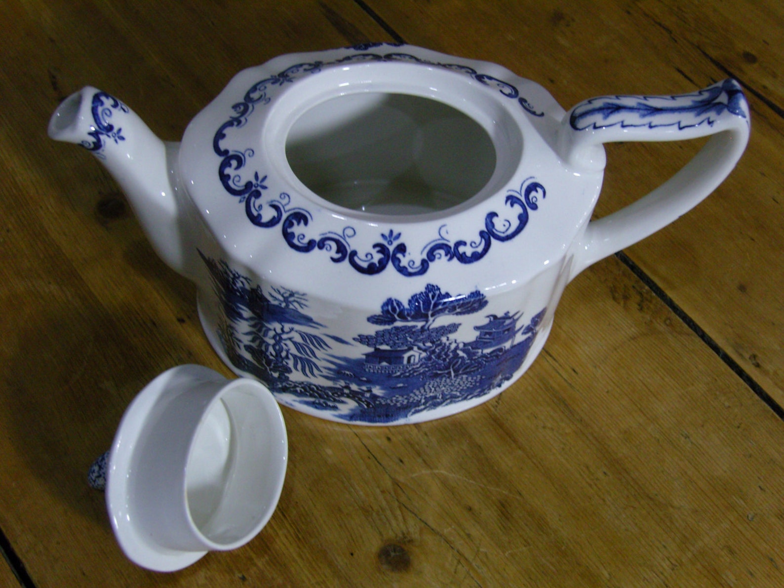 Mason's Ringtons Blue and White Willow Pattern Teapot - Etsy