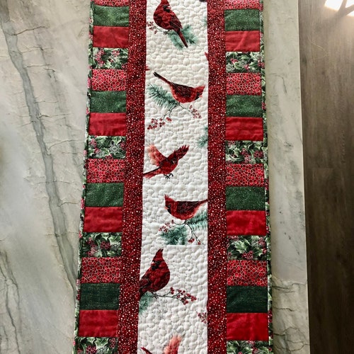Pattern for Christmas Cardinals on the Fly Table Runner - Etsy