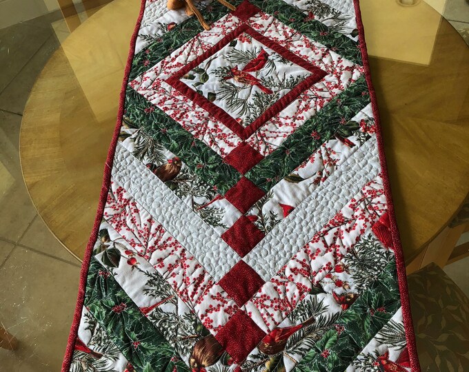 Christmas Cardinals Table Runner, Skinny Quilt or Bed Runner - Etsy