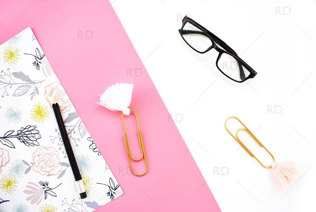 Pink and White Styled Desk Mockup / Styled Stock Photography / Mockup ...