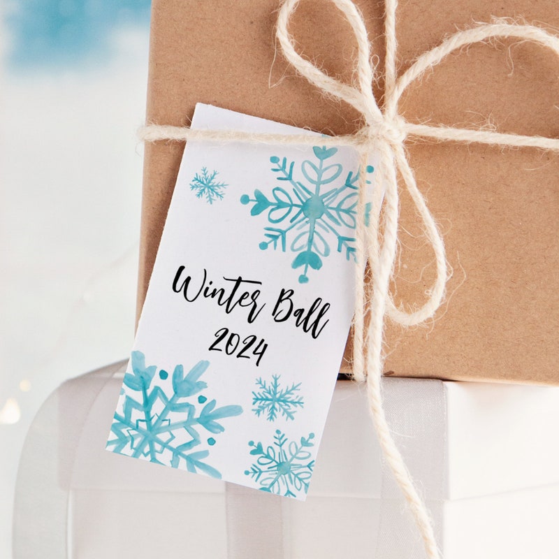 Winter Gift Tags - 60+ Gift Ideas for 2025