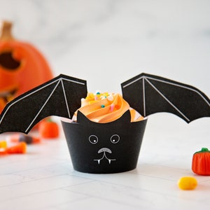 PRINTABLE Halloween Bat Cupcake Wrappers - Bat Cupcake Toppers, Cute ...