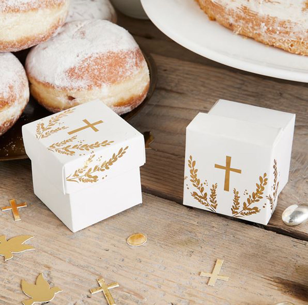 10 HOLY COMMUNION Favour Boxes White With Gold Foil Detailling and a ...