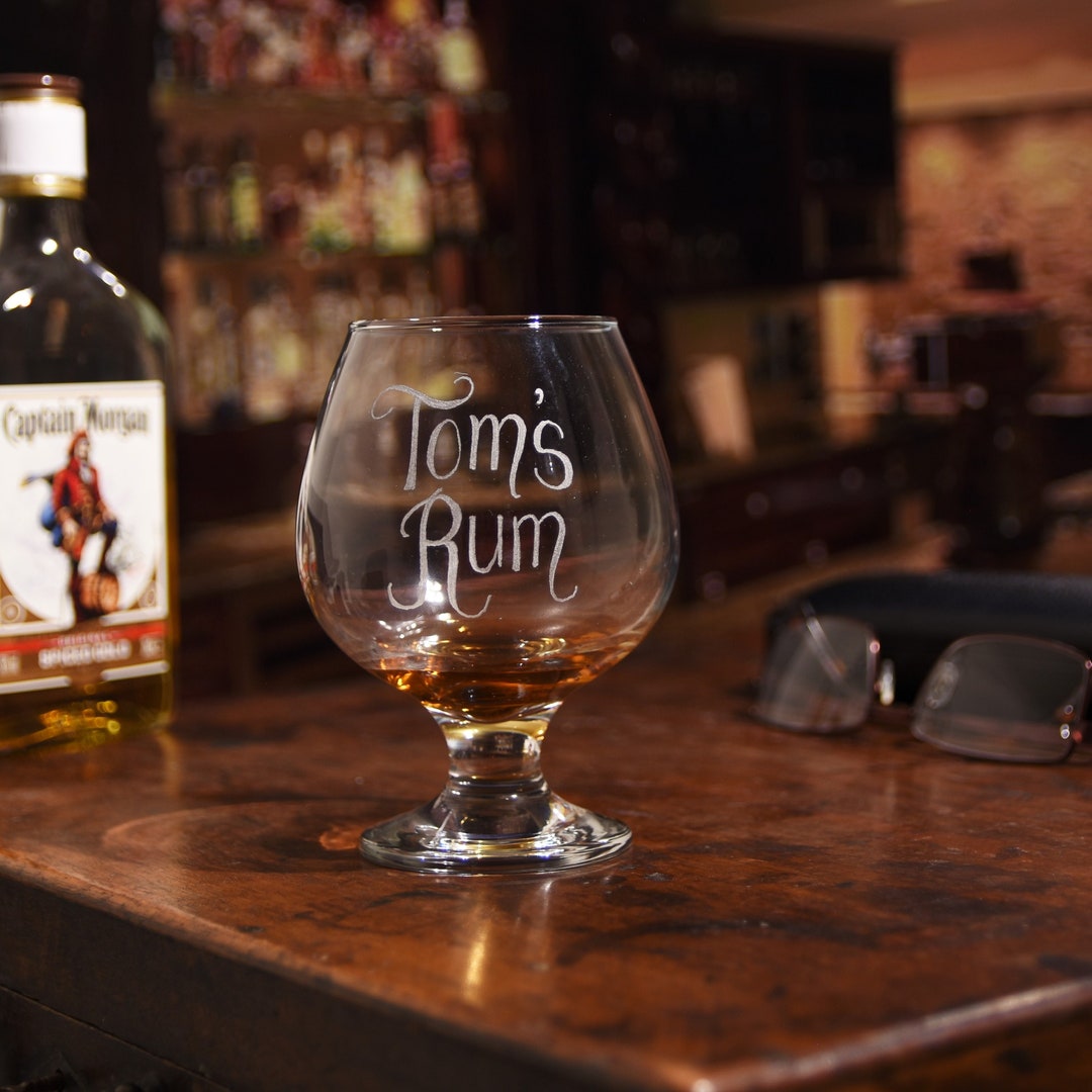 Rum Glass Gift Personalised , Man Spiced Rum Glass, Spirit Drinker ...