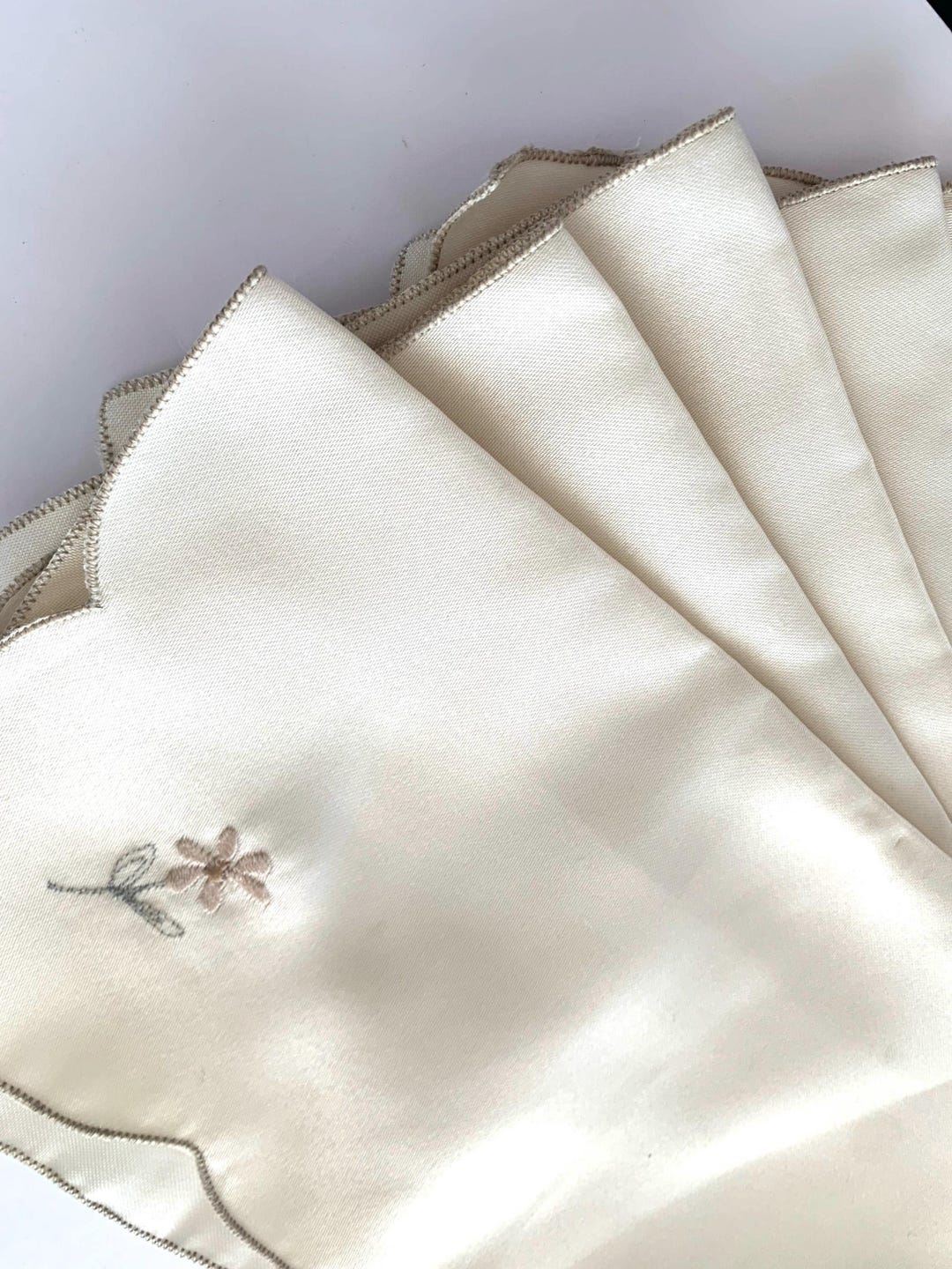 Embroidered Cream Beige Table Napkins: Floral Slow Stitching, Set of 5 ...