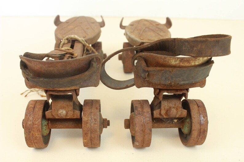 Vintage Rusty Roller Skates With Key, Metal Skates, Rusty Patina ...