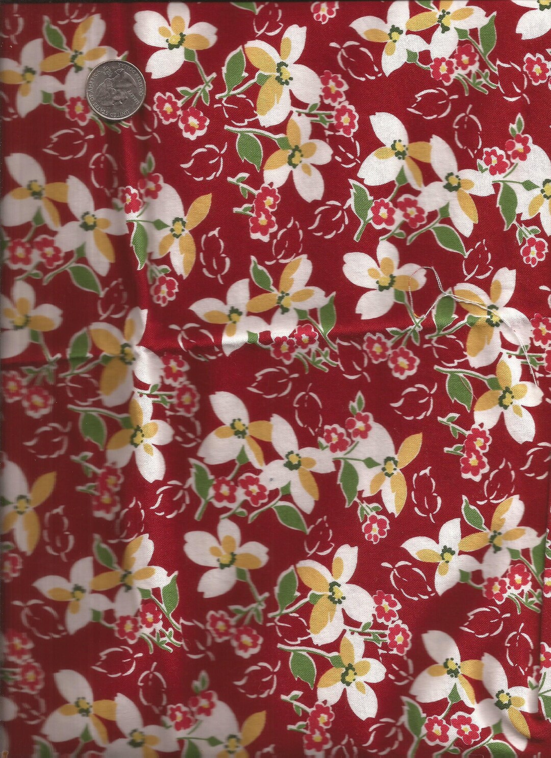 Red Floral Print Cotton Fabric Scrap Pieces / Pre-washed / 2 Pieces ...