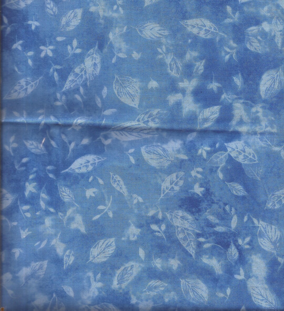 Blue Leaf Graphic Print Cotton Fabric / Blank Textiles / 1 Yard - Etsy