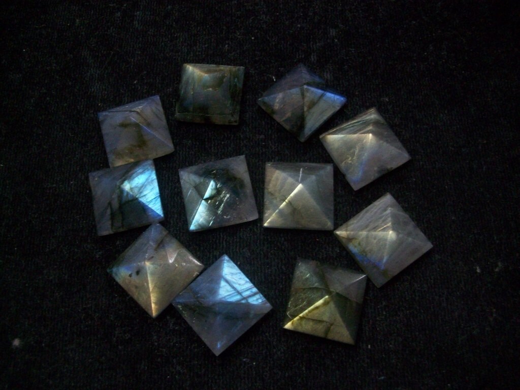 16mm LABRADORITE Pyramid Square Cabochon Gemstone Have Lots - Etsy