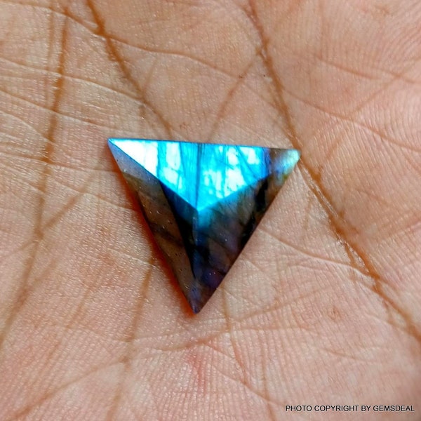Triangular - Etsy