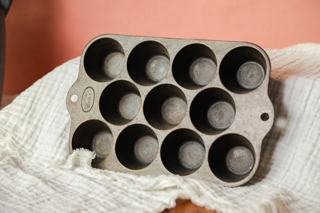 Antique Wagner Ware Muffin Pan, Vintage Cast Iron Muffin Pan, Popover ...