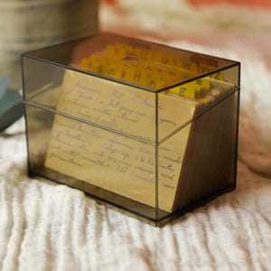 Vintage Recipe Card Box With Old Recipe Cards, Retro Recipe Box ...