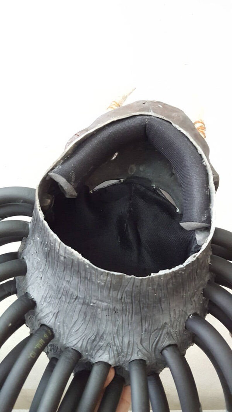 Tracker Predator Movie Black Hair Natural Rubber Helmet Mask Prop ...