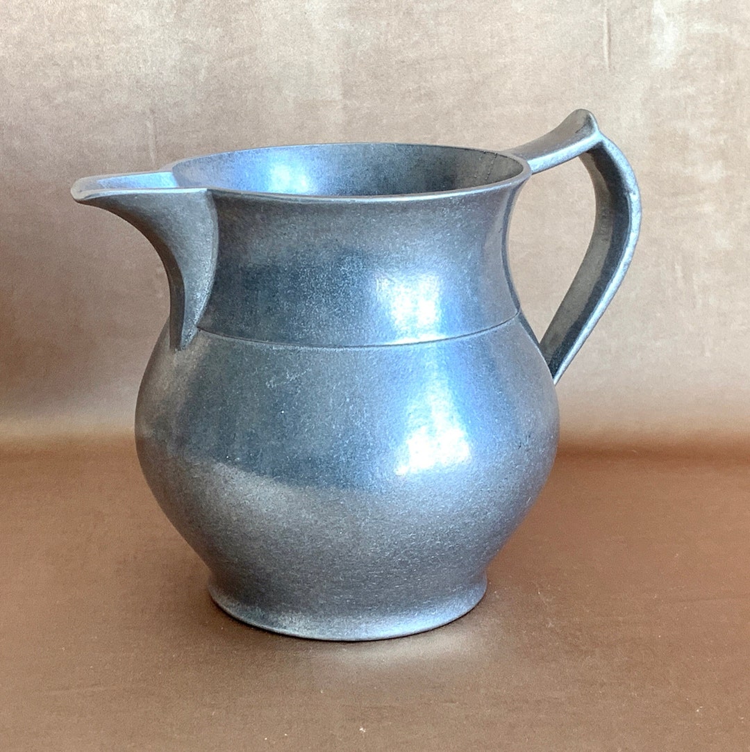 Wilton Armetale Pewter Pitcher, Plough Tavern Pattern, 48 Oz Pewter ...