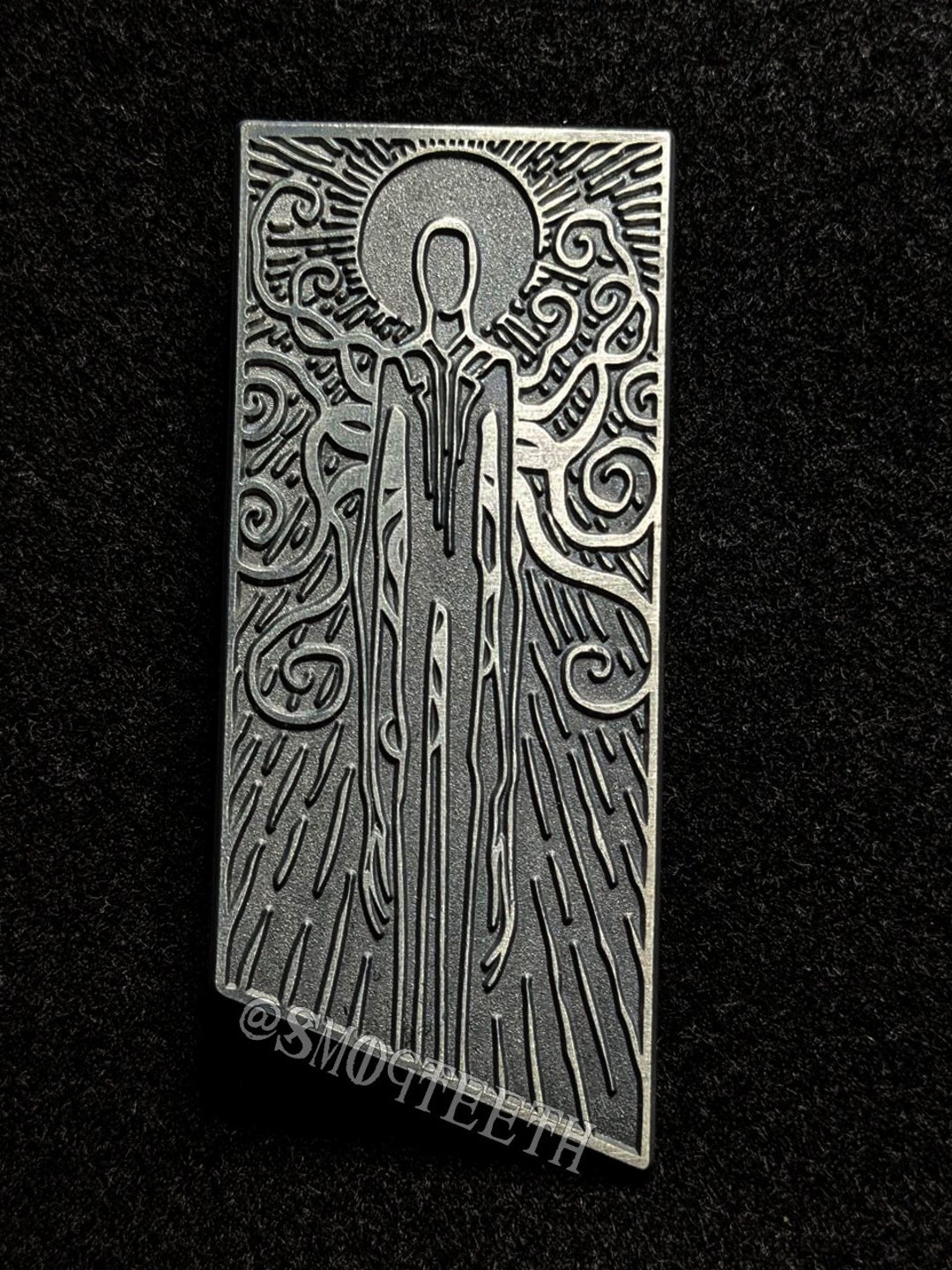 Slenderman Pin - Etsy
