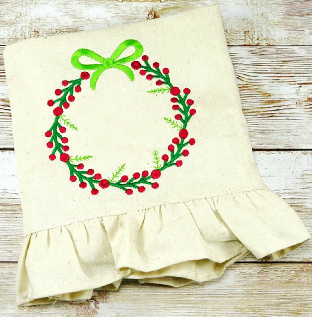 Berry Wreath Digital Machine Embroidery Design 4 Sizes, Embroidery ...