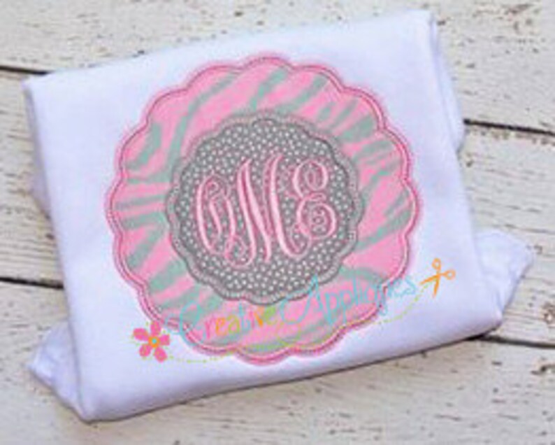 Double Scallop Monogram Frame Digital Machine Embroidery Applique ...