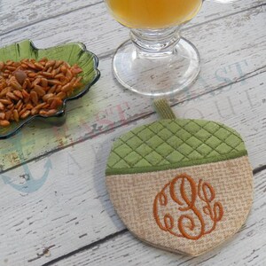 Acorn Coaster and Mug Rug in the Hoop Design, Machine Embroidery Design ...