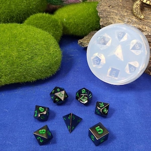 Fancy Mini Dice Set, DND Gaming, Clear Silicone Mold *NO LID* - Etsy