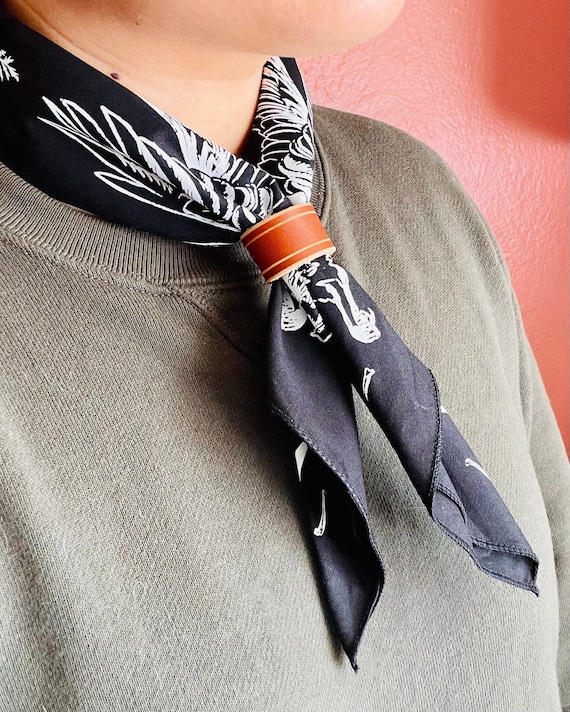 Handmade Leather Bandana Slide Leather Hand Tooled Grooved - Etsy