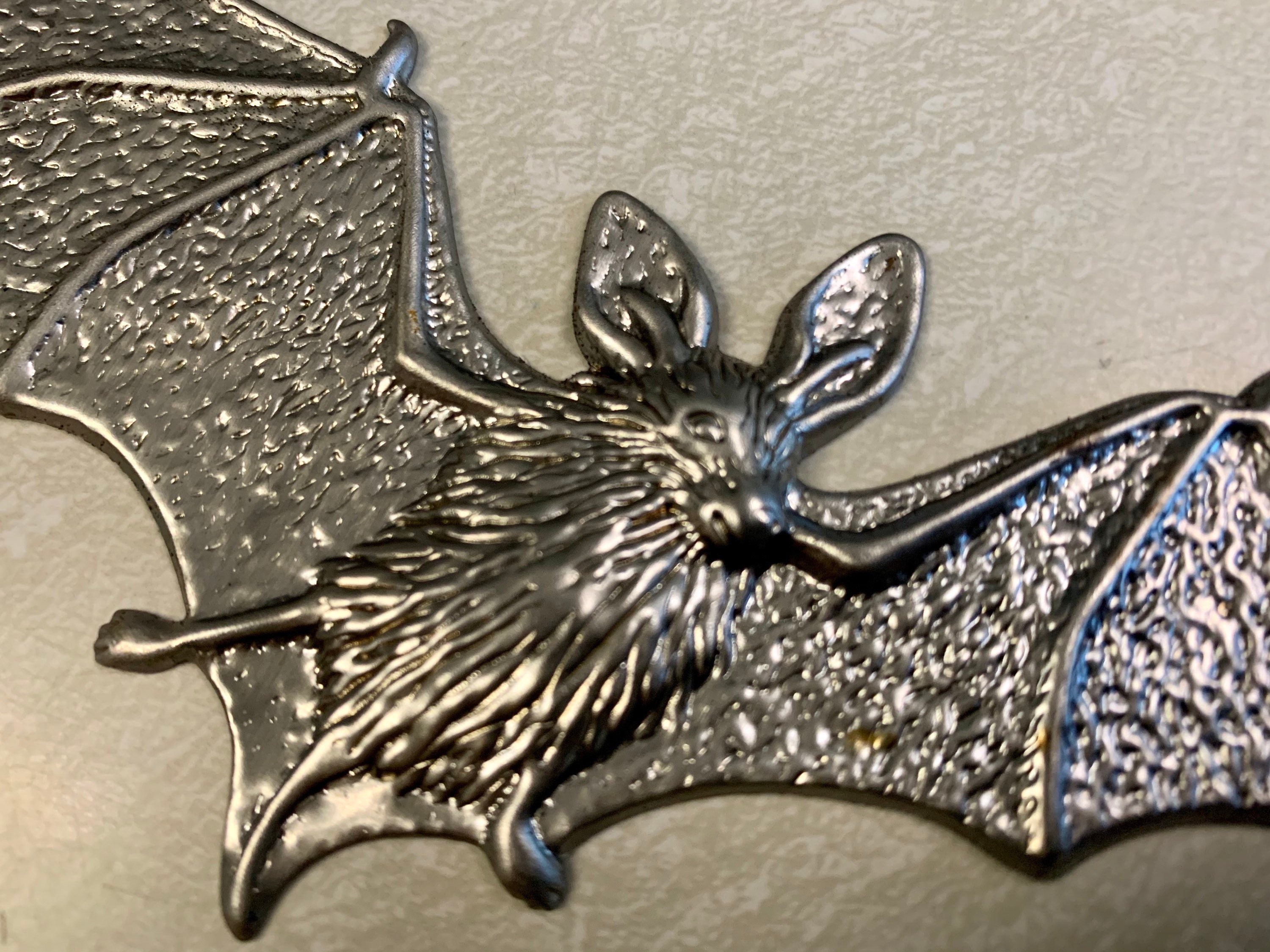 Metal Bat Flying Spooky Bat Flat 3d Halloween Decor Accessory - Etsy