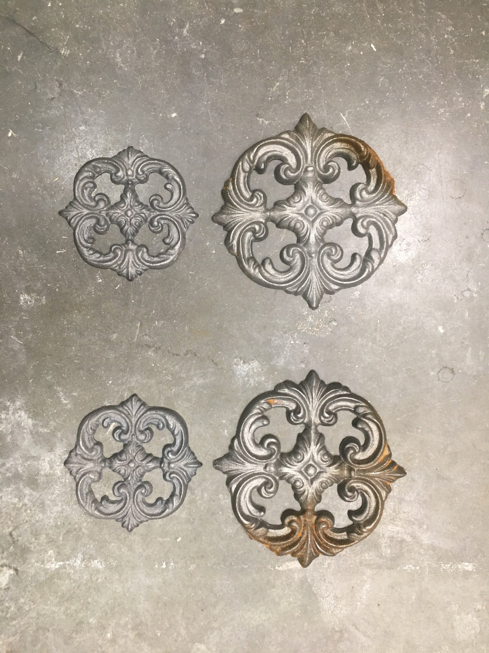 Cast Iron Medallion 2 Sizes Single Faced Ornate Classy Mandala Round ...