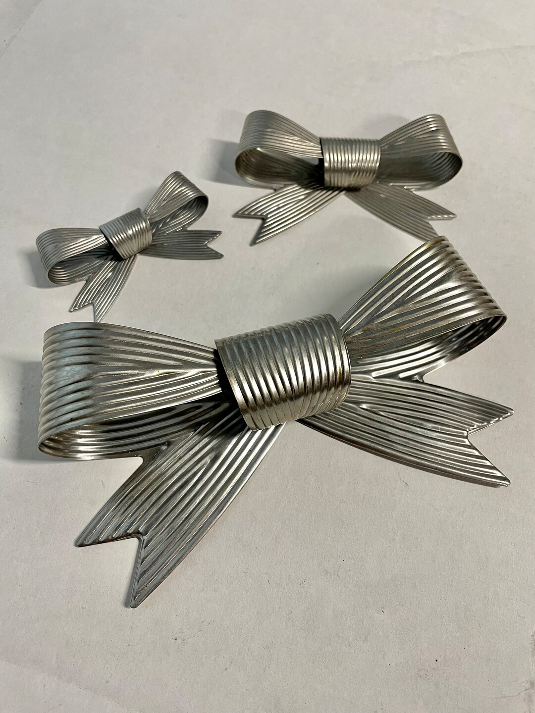 Metal Bow 3 Dimensional Bow 3 Sizes - Etsy
