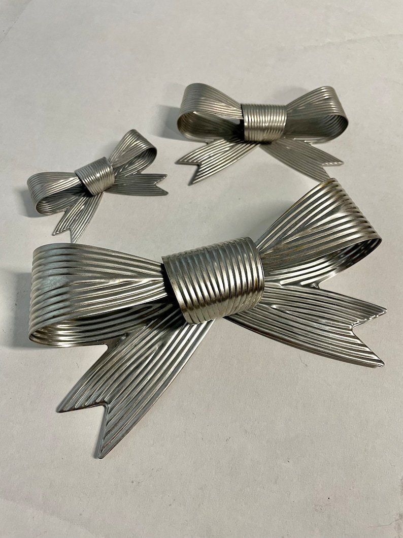Metal Bow 3 Dimensional Bow 3 Sizes - Etsy