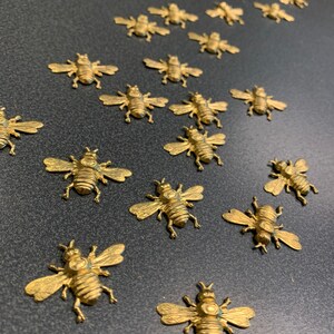 Small 3D Metal Bumble Bee Silver or Gold - Etsy