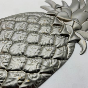 Large Metal Pineapple - Etsy