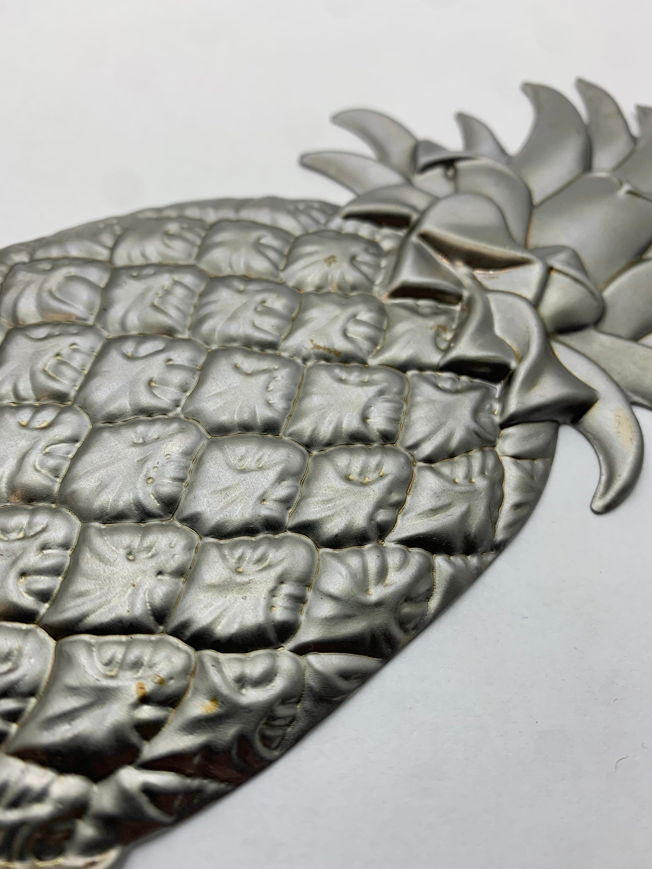 Large Metal Pineapple | Etsy