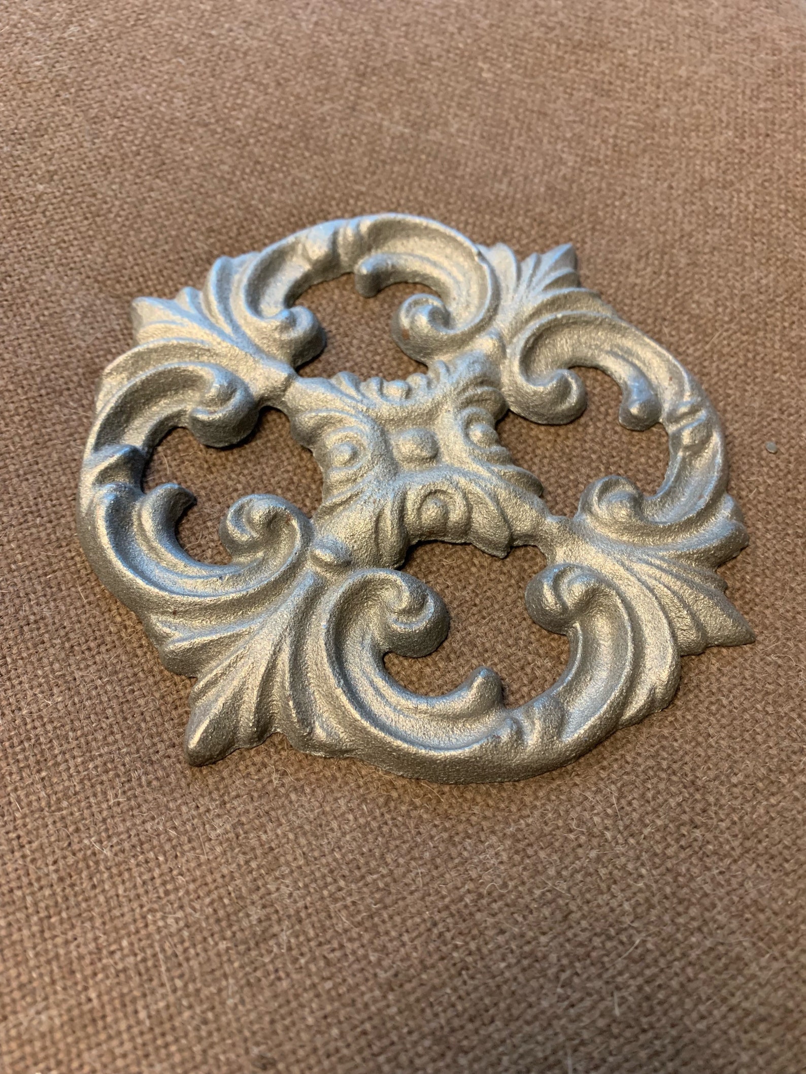 Cast Iron Medallion 2 Sizes Single Faced Ornate Classy Mandala Round ...