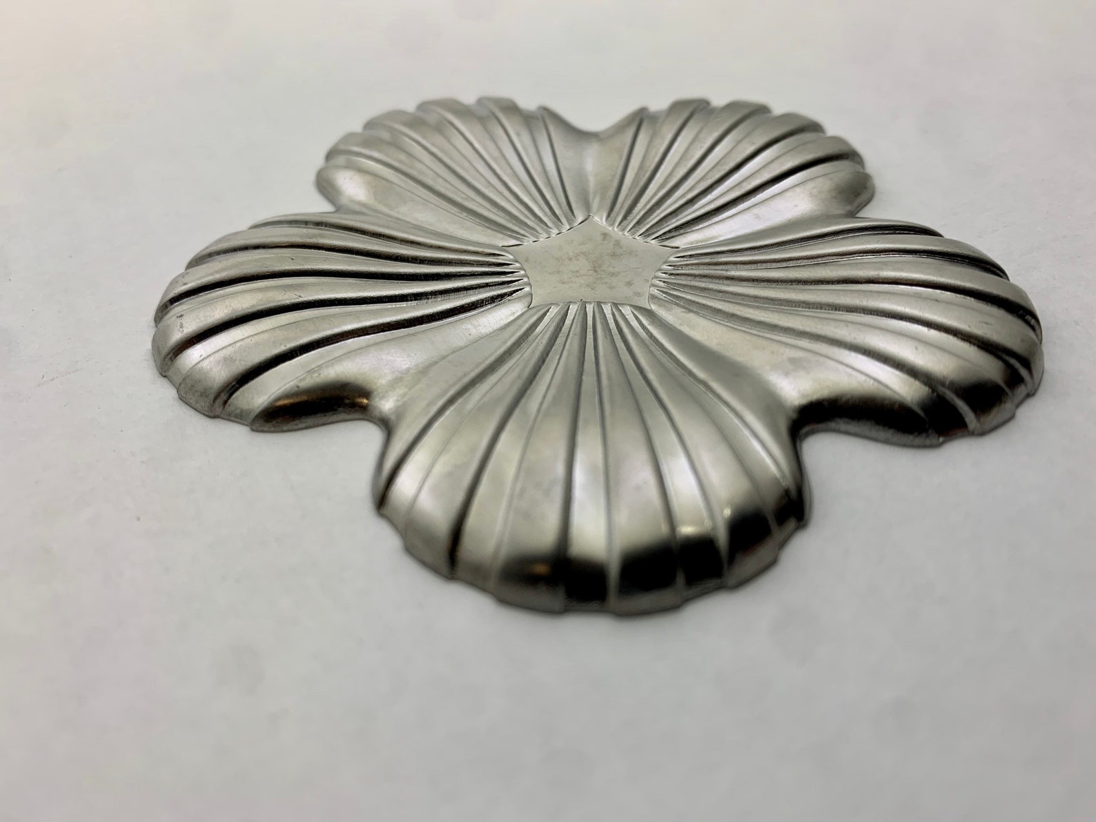 Metal Flat 5 Petal Flower Medallion - Etsy