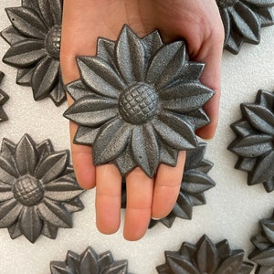 Cast Iron Daisy Flower Metal Rosette - Etsy