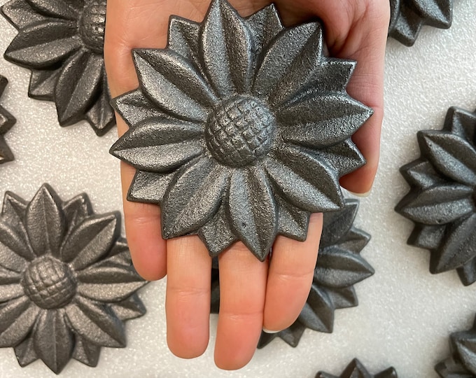 Cast Iron Daisy Flower Metal Rosette - Etsy