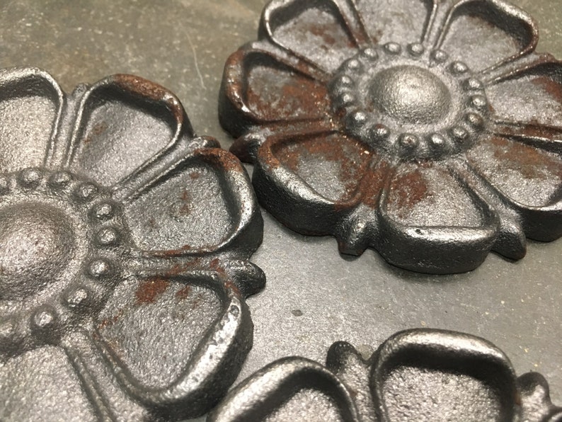 Metal Flower, Cast Iron Flower, Round Petals 4" Diameter Round 4 Inch ...