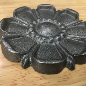 Metal Flower, Cast Iron Flower, Round Petals 4" Diameter Round 4 Inch ...