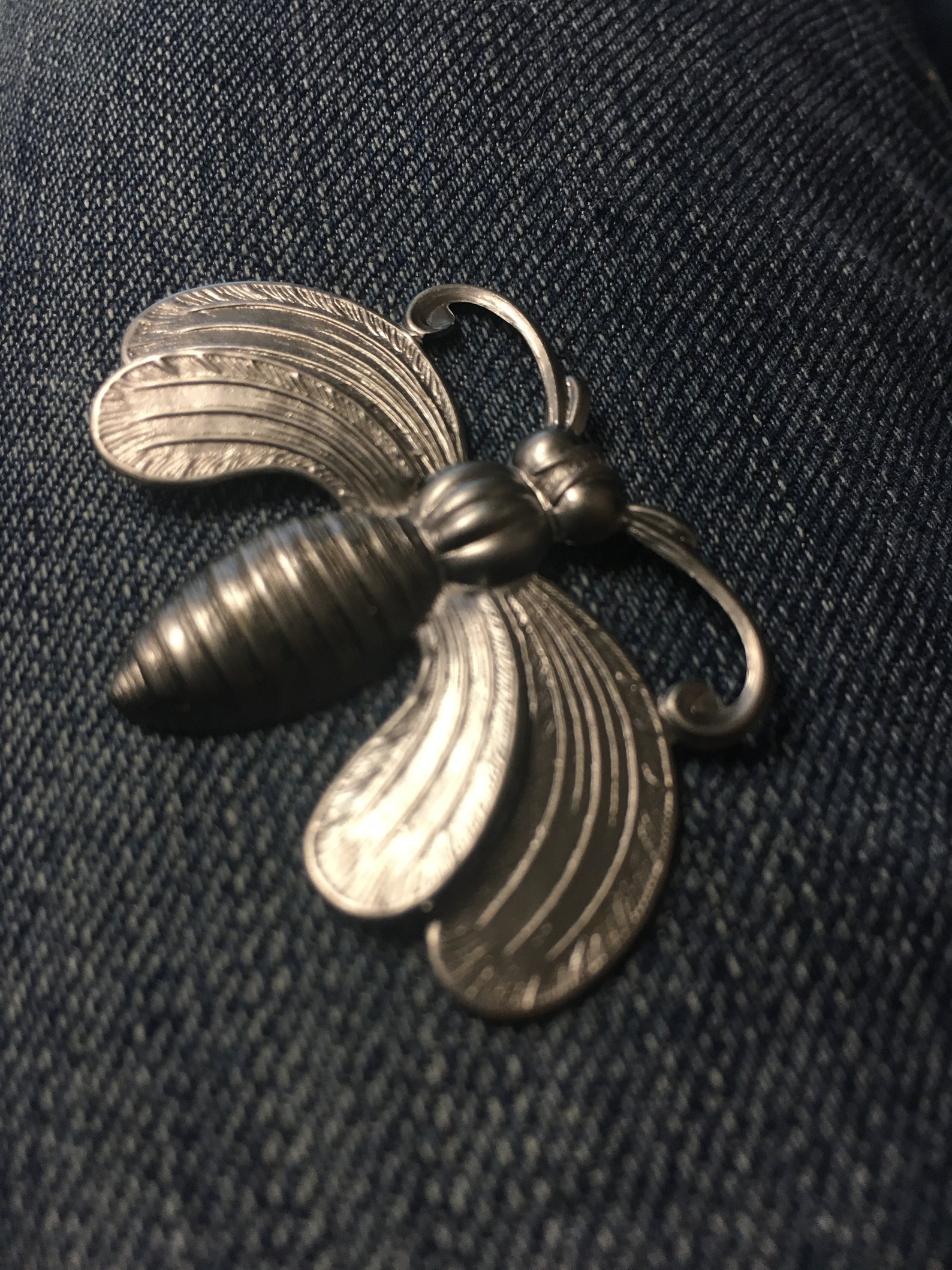 Small metal Bee choose steel or brass | Etsy