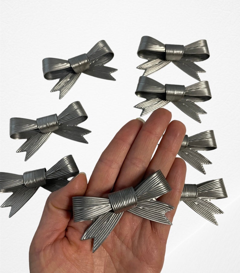 Metal Bow 3 Dimensional Bow 3 Sizes - Etsy