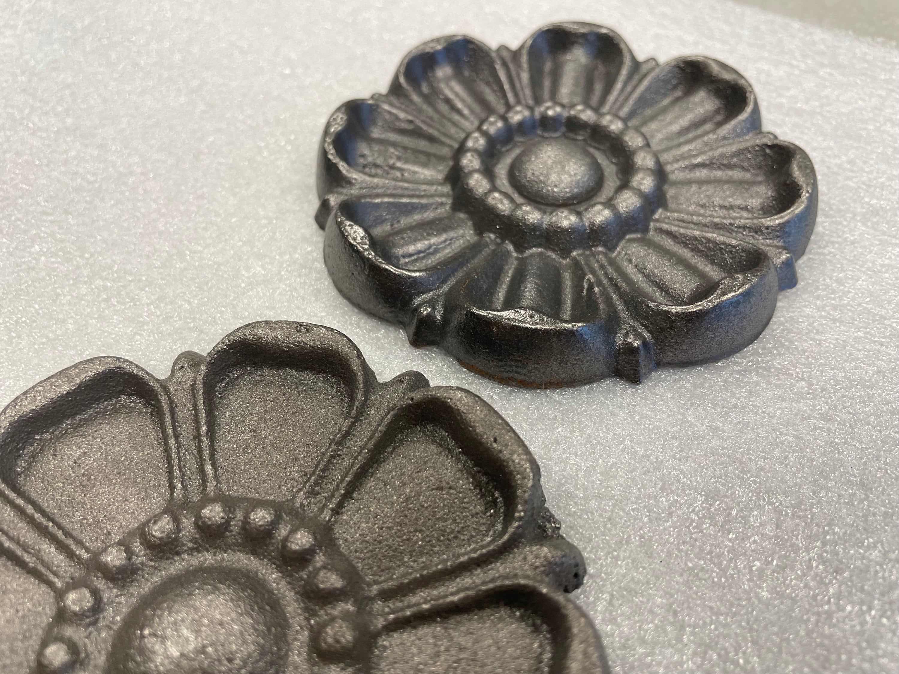 Metal Flower, Cast Iron Flower, Round Petals 4" Diameter Round 4 Inch ...