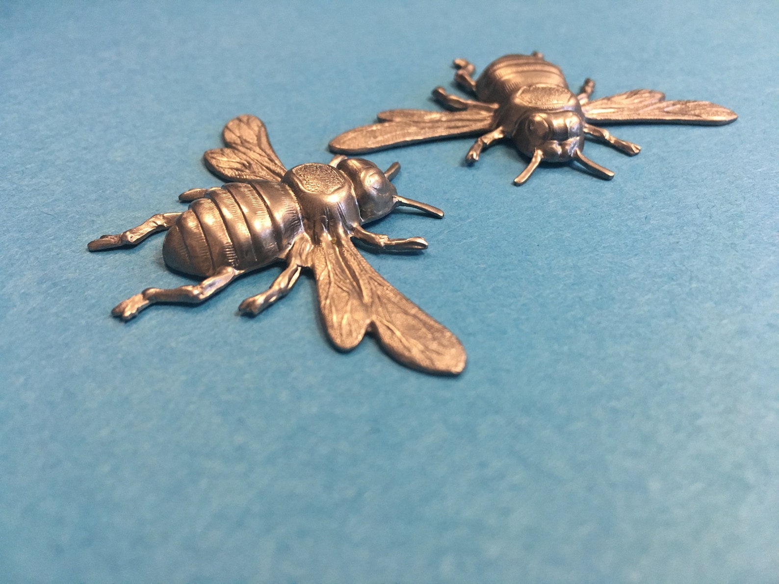 Small 3D Metal Bumble Bee Silver or Gold - Etsy