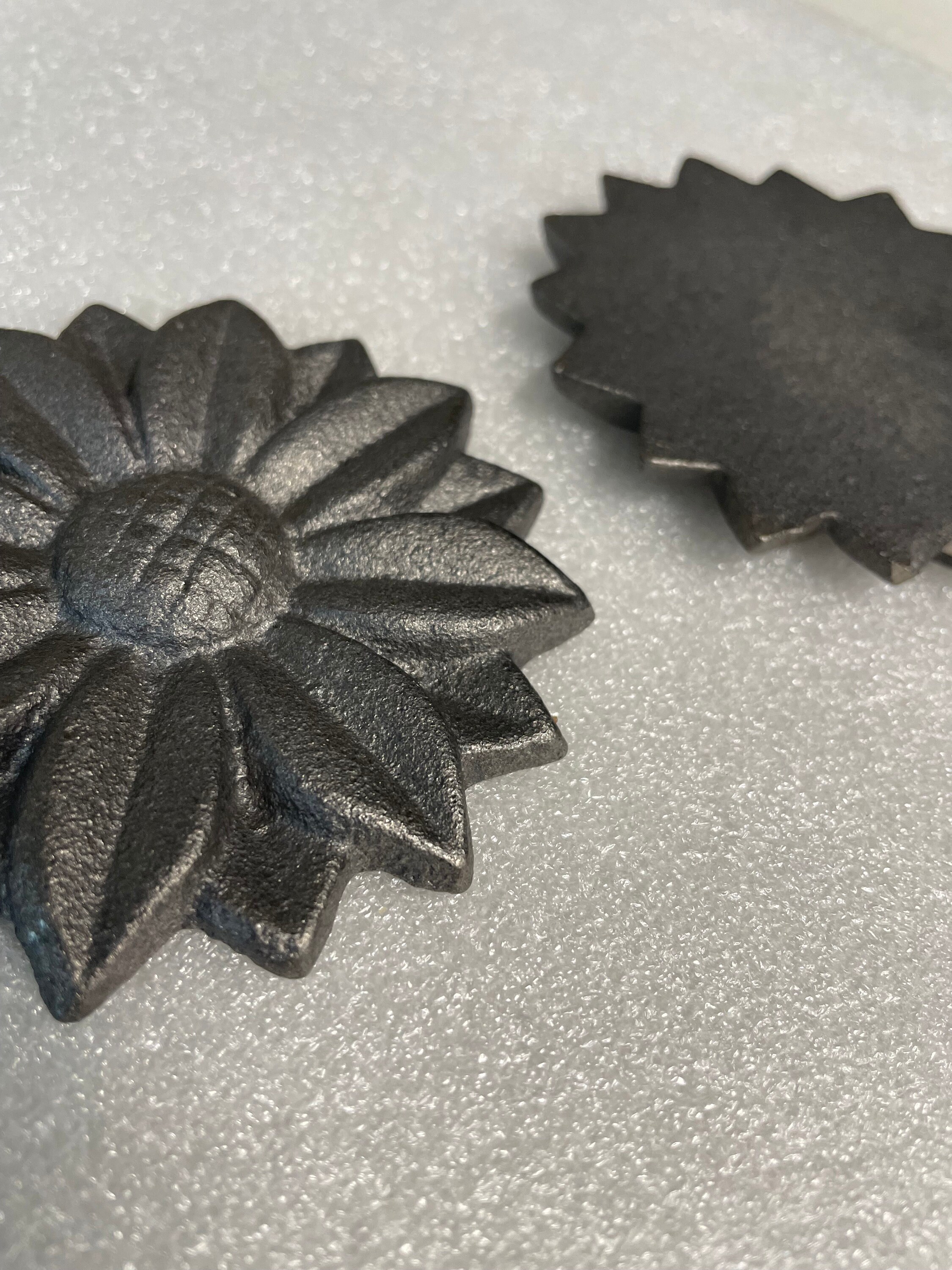 Cast Iron Daisy Flower Metal Rosette - Etsy