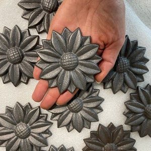 Cast Iron Daisy Flower Metal Rosette - Etsy