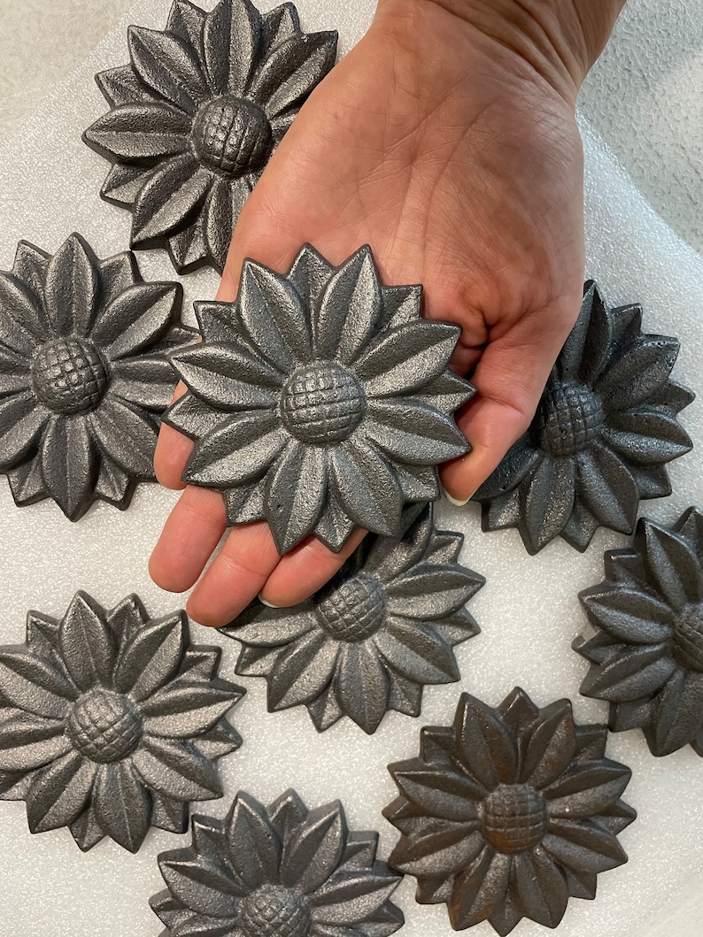 Cast Iron Daisy Flower Metal Rosette - Etsy