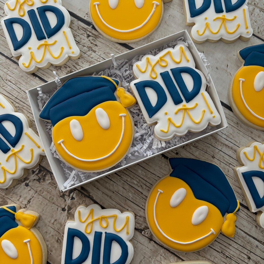 Graduation Gift | Custom Graduation Cookies | Graduation Cookie Gift ...