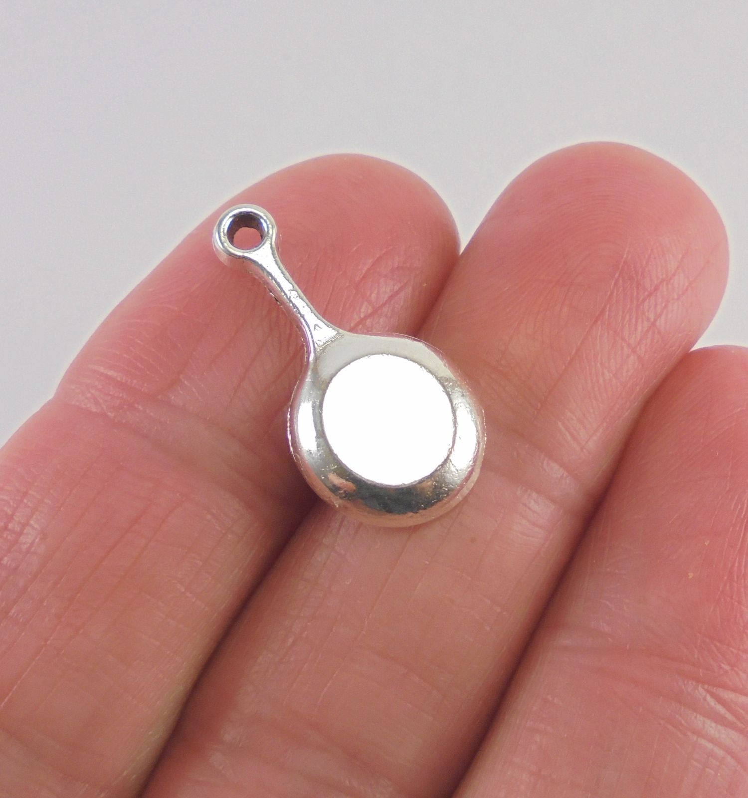 8 Frying Pan Charms 22x11x3mm Shiny Silver Finish - Etsy