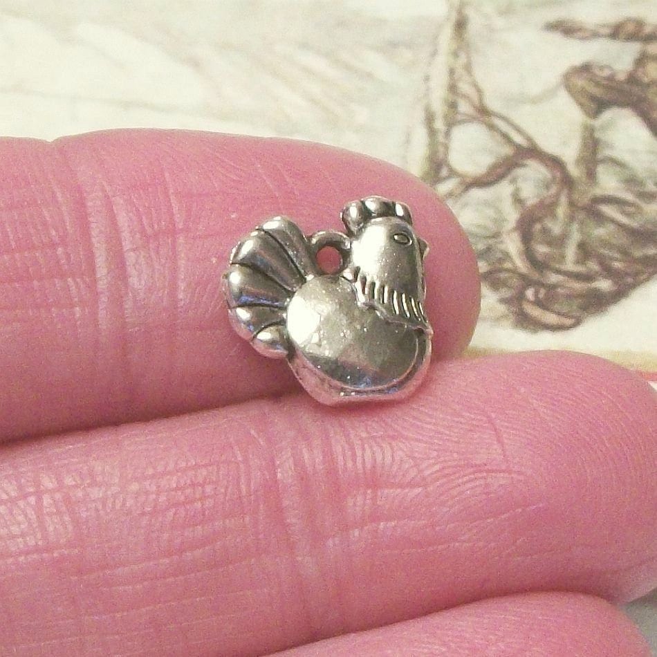 8 Chicken or Hen Charms 12x13x4mm Antique Silver Finish | Etsy