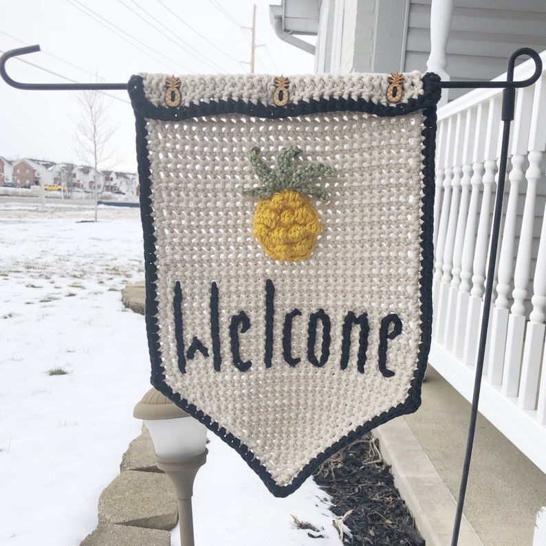 Crochet Garden Flag Pattern – Welcome Home Decor (PDF Pattern) - Etsy