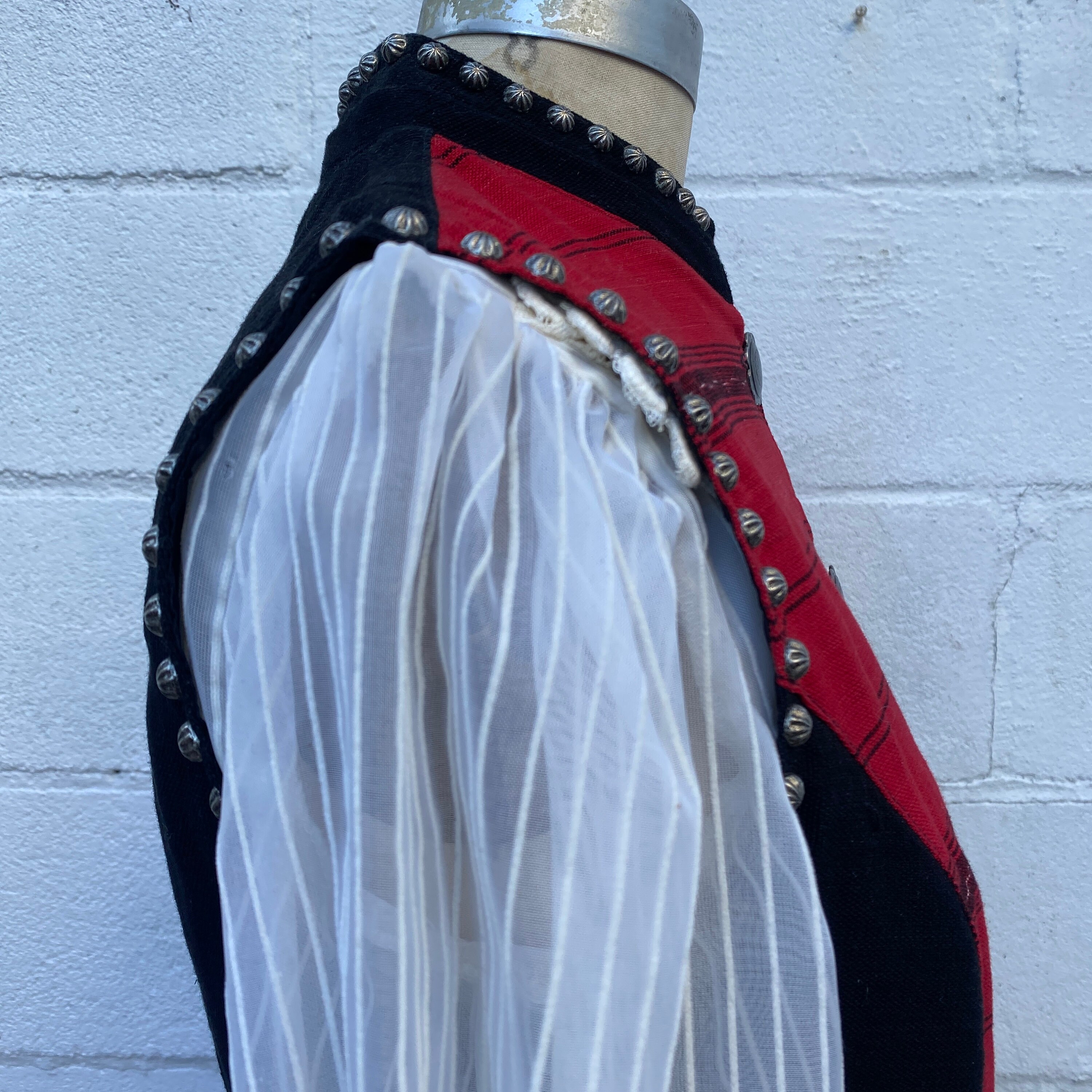 Red & Black Serape Rodeo Pioneer Ware Southwestern Vest, Mexican Tribal ...